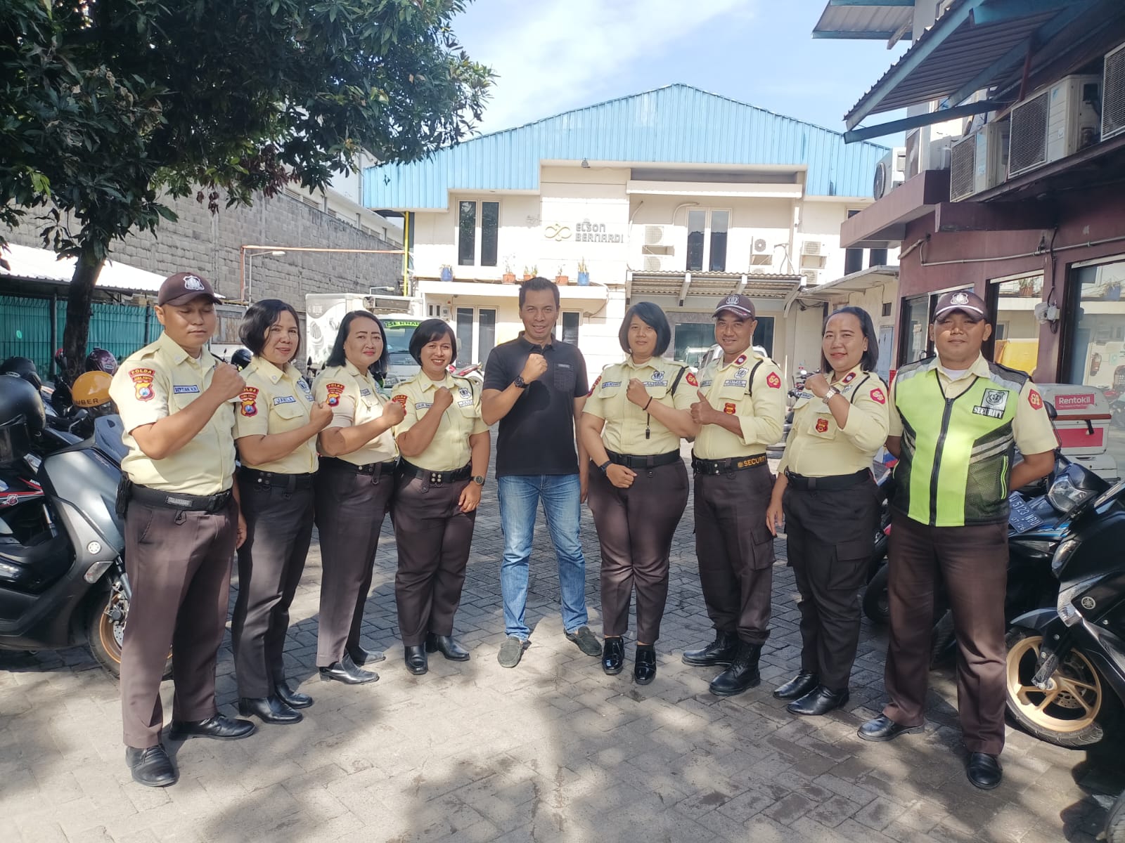 Team Secwan ( Security Wanita ) Amanah Amarta - PT. Amanah Amarta